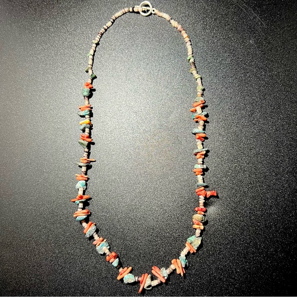 Jewelry | Vintage Heishi Bead Shell Stone Necklace 2 Inch Muted Neutral ...